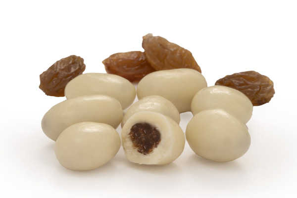 White chocolate coated raisin